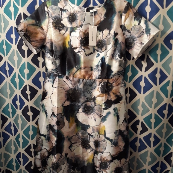 Style London | Dresses | Stunning Flowery Midi Dress Nwt | Poshmark